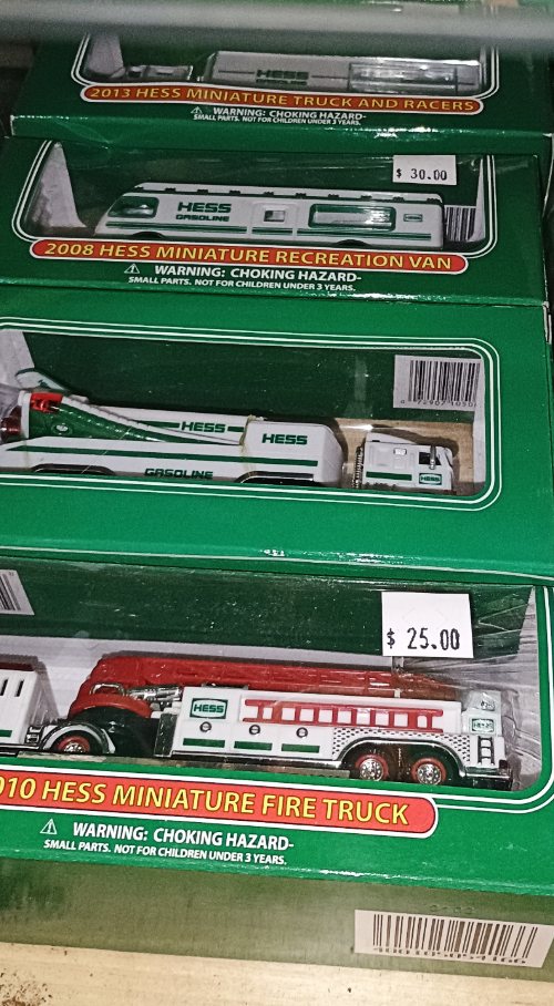 Hard to find mini-Hess-Truck Collections - Bahoukas